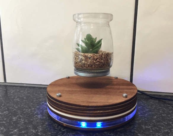 DIY Wireless Magnetic Levitating Moon Lamp | MCU on Eclipse