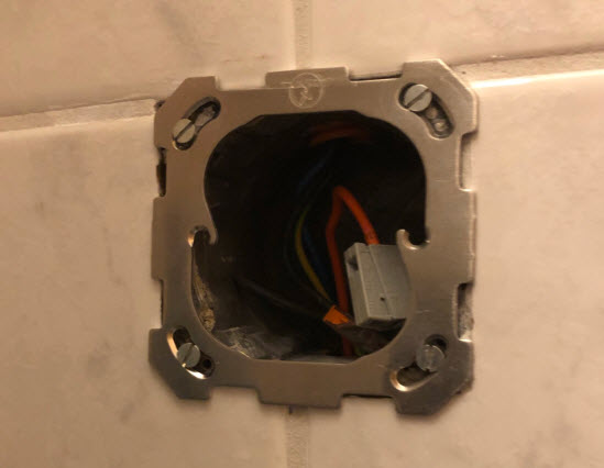 3D Printed Mounting Bridge for Feller Smart Light Control for Philips Hue | MCU on Eclipse