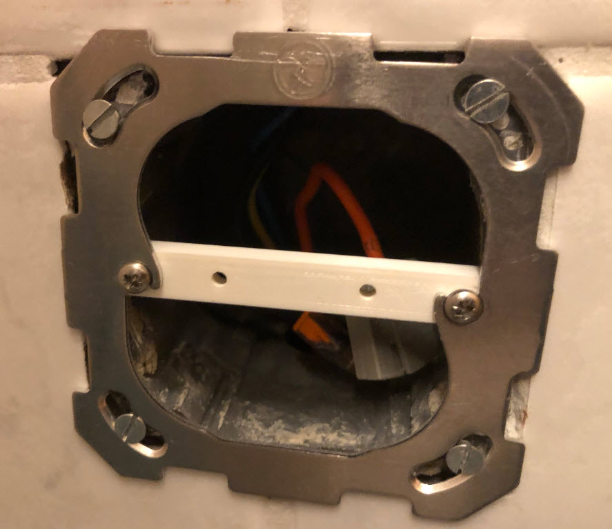 3D Printed Mounting Bridge for Feller Smart Light Control for Philips Hue | MCU on Eclipse